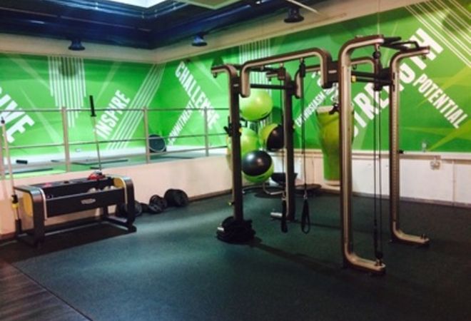 Oasis Sports Centre, London, WC2H | Hussle.com